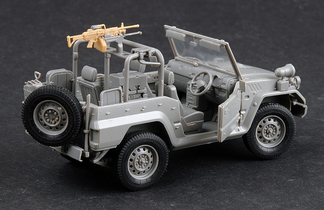 JGSDF Type 73 Light Truck (Recon) -- Plastic Model Military Vehicle ...