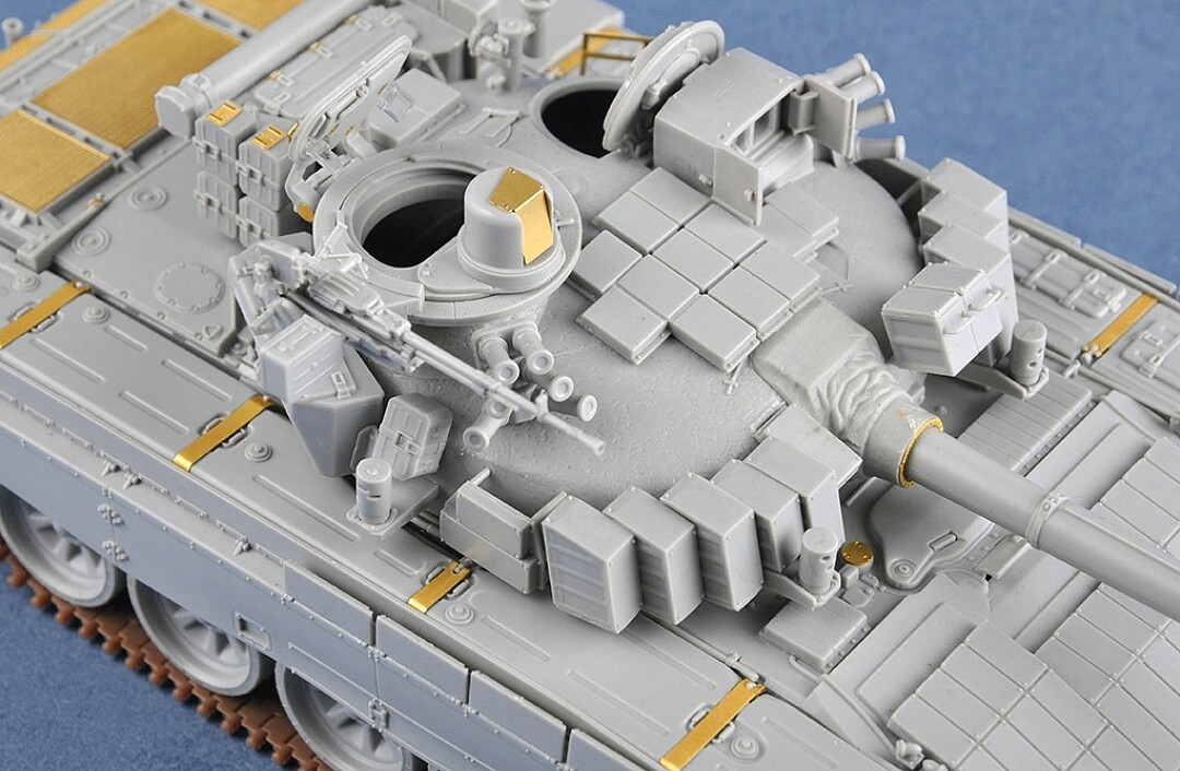 Czech T-72CZM4 Main Battle Tank -- Plastic Model Military Vehicle Kit ...