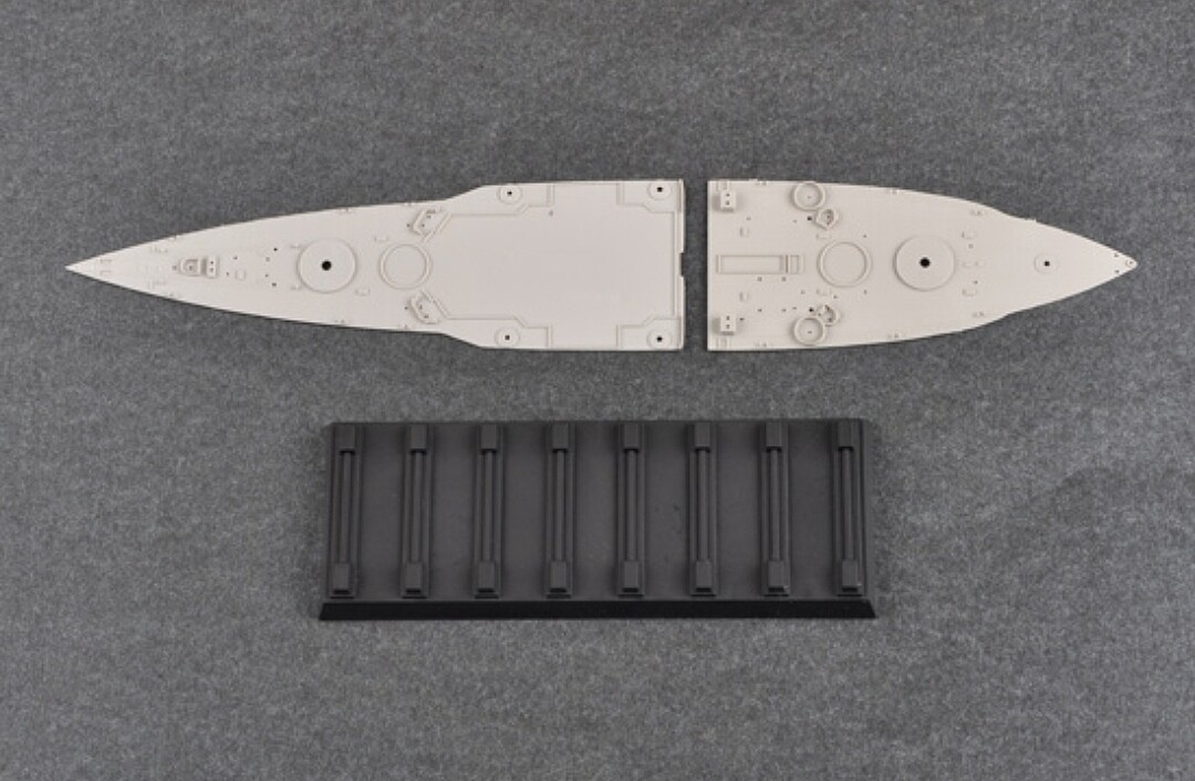 USS Tennessee BB43 Battleship 1944 -- Plastic Model Military Ship Kit ...