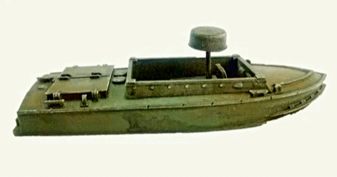 LCSS (Light Seal Support Craft) -- Plastic Model Military Ship Kit -- 1 ...