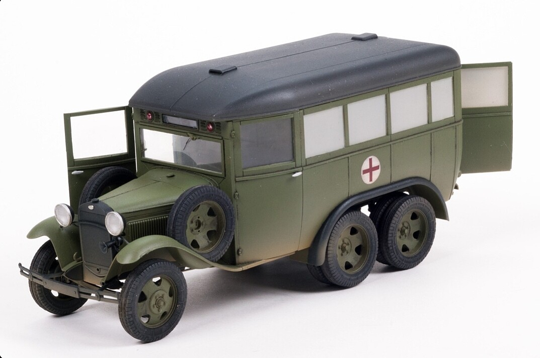 GAZ05-194 Ambulance -- Plastic Model Military Vehicle Kit -- 1/35 Scale ...