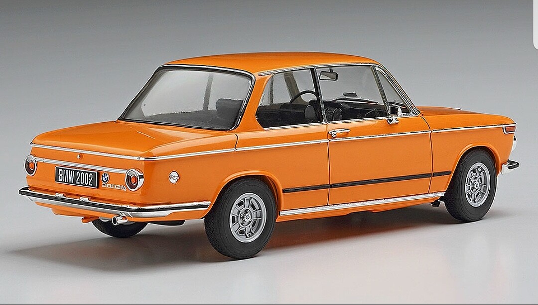 BMW 202 tii -- Plastic Model Car Kit -- 1/24 Scale -- #21123 pictures ...