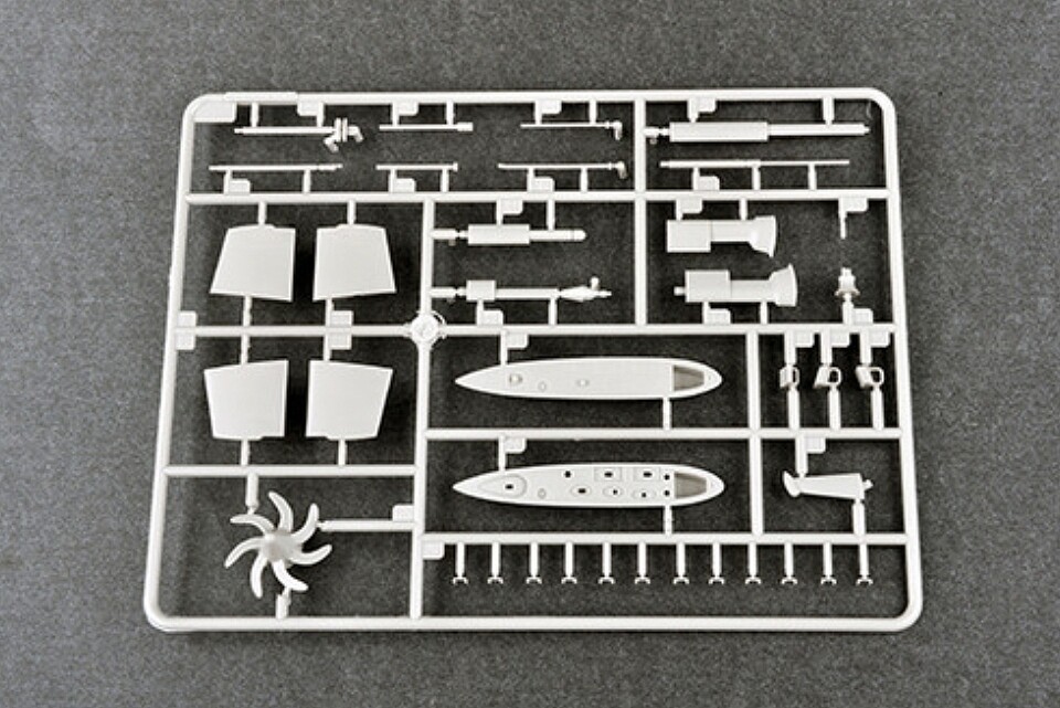 Japenese Soryu Submarine -- Plastic Model Military Ship Kit -- 1/144 ...