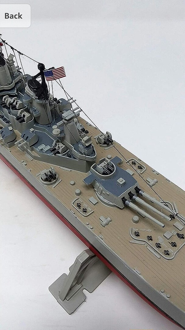 USS Iowa BB-61 Battleship -- Plastic Model Military Ship -- 1/535 Scale ...