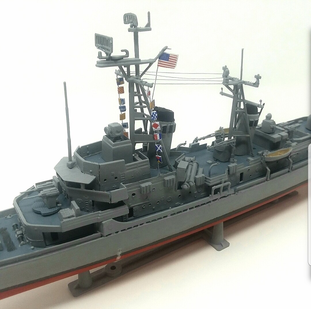 USS Forrest Sherman Destroyer -- Plastic Model Military Ship Kit -- 1/ ...