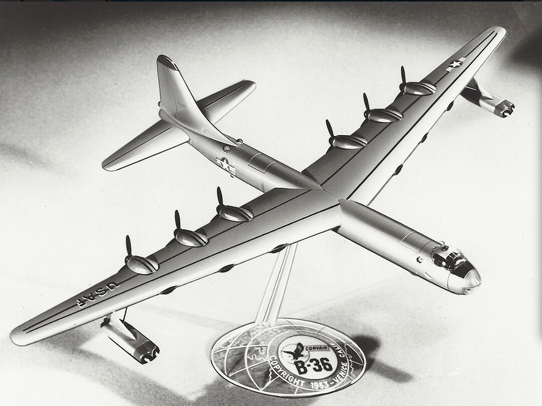 USAF B-36 Peacemaker Bomber -- Plastic Model Airplane Kit -- 1/184 ...