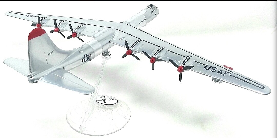 USAF B-36 Peacemaker Bomber -- Plastic Model Airplane Kit -- 1/184 ...
