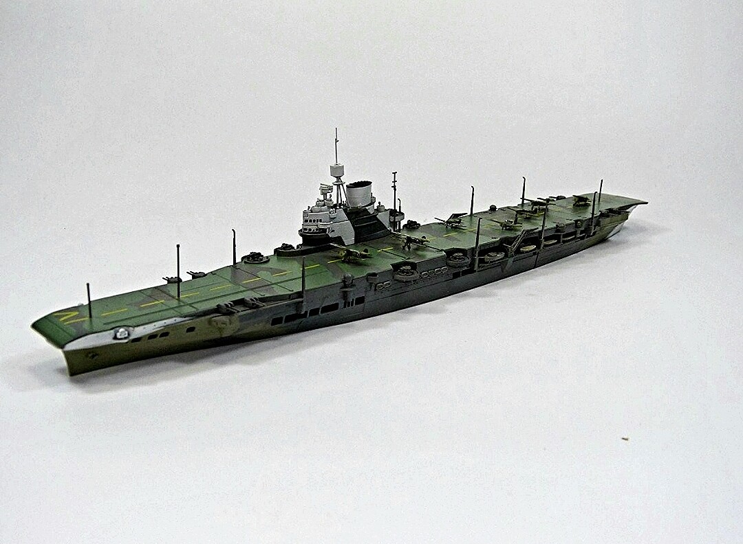 HMS Victorious Aircraft Carrier -- Plastic Model Military Ship Kit -- 1 ...