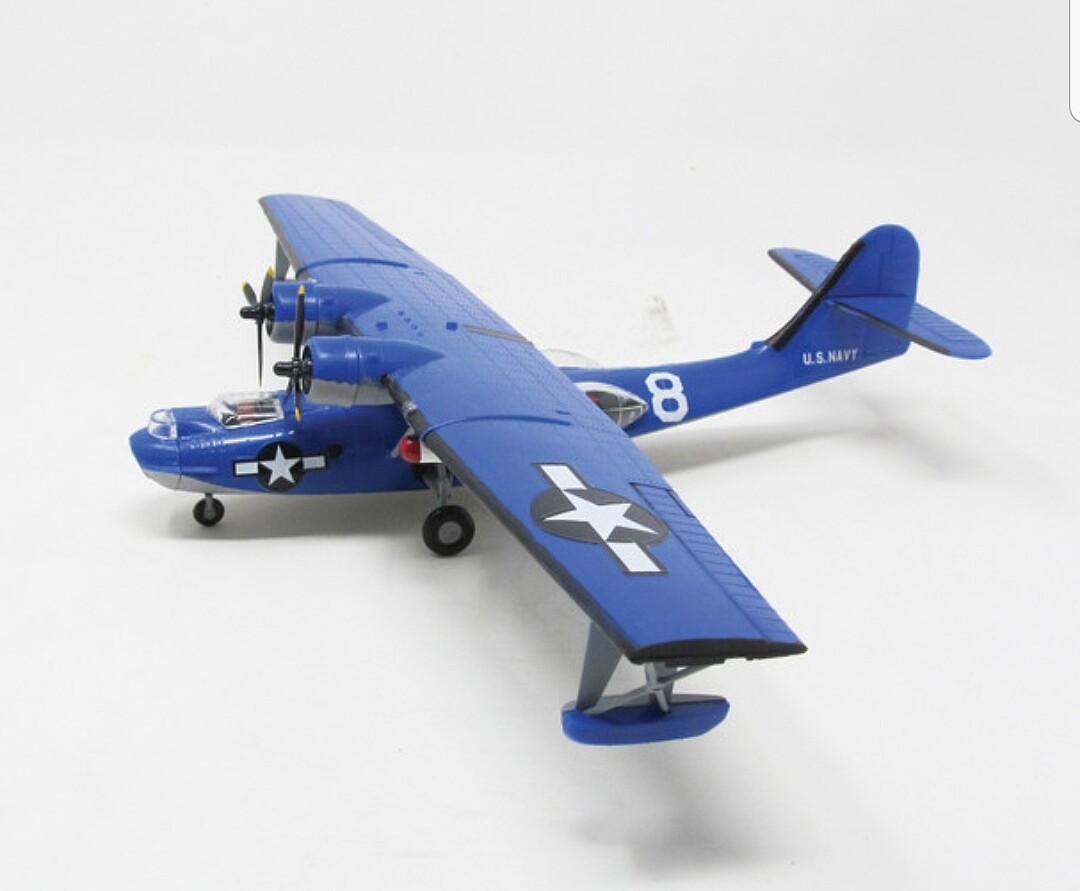 US Navy PBY-5A Catalina Seaplane -- Plastic Model Airplane Kit -- 1/104 ...