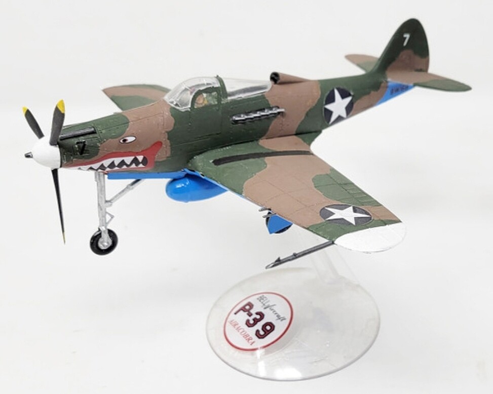 P-39 Bell Airacobra WWII Fighter -- Plastic Model Airplane Kit -- 1/46 ...