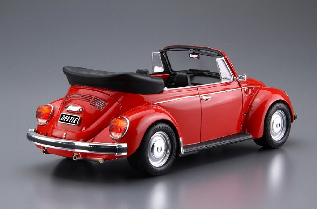 1975 VW Beetle Model 1303S Convertible -- Plastic Model Car Vehicle Kit ...