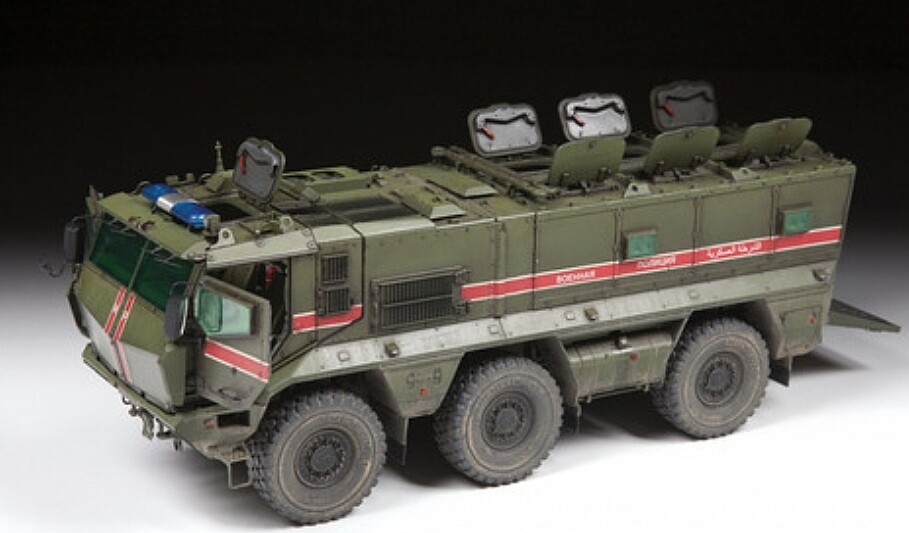 Russian Typhoon-K 6x6 Armored Vehicle -- Plastic Model Military Figure ...