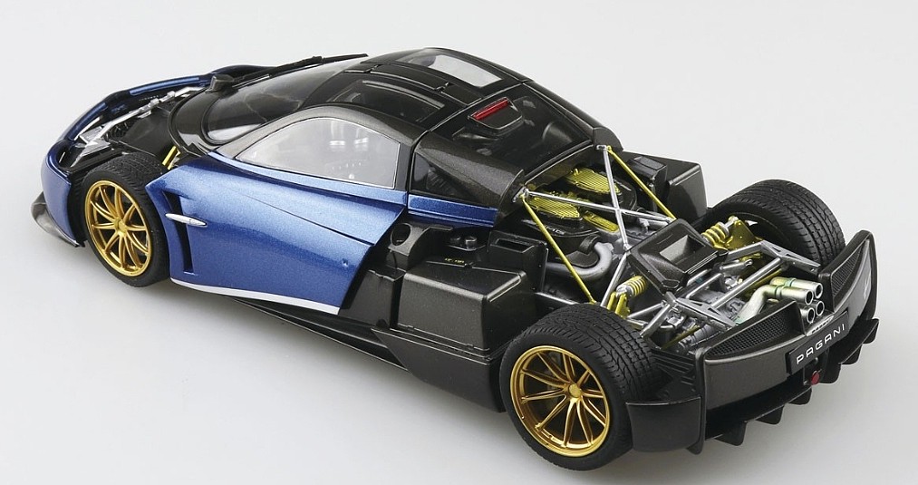 2016 Pagani Huayra Pacchetto Tempesta -- Plastic Model Car Vehicle Kit ...