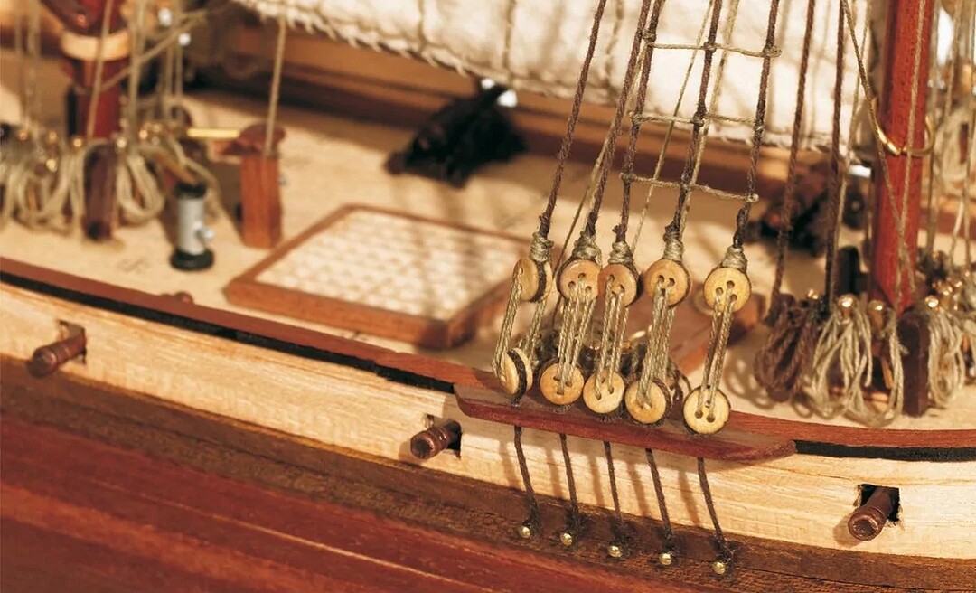 1/100 Albatros 2-Masted American Schooner Sailing Ship (Beginner Level ...