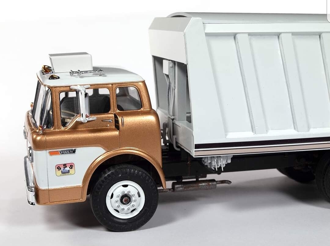 Ford C900 Gar Wood Load Packer Garbage Truck Pictures
