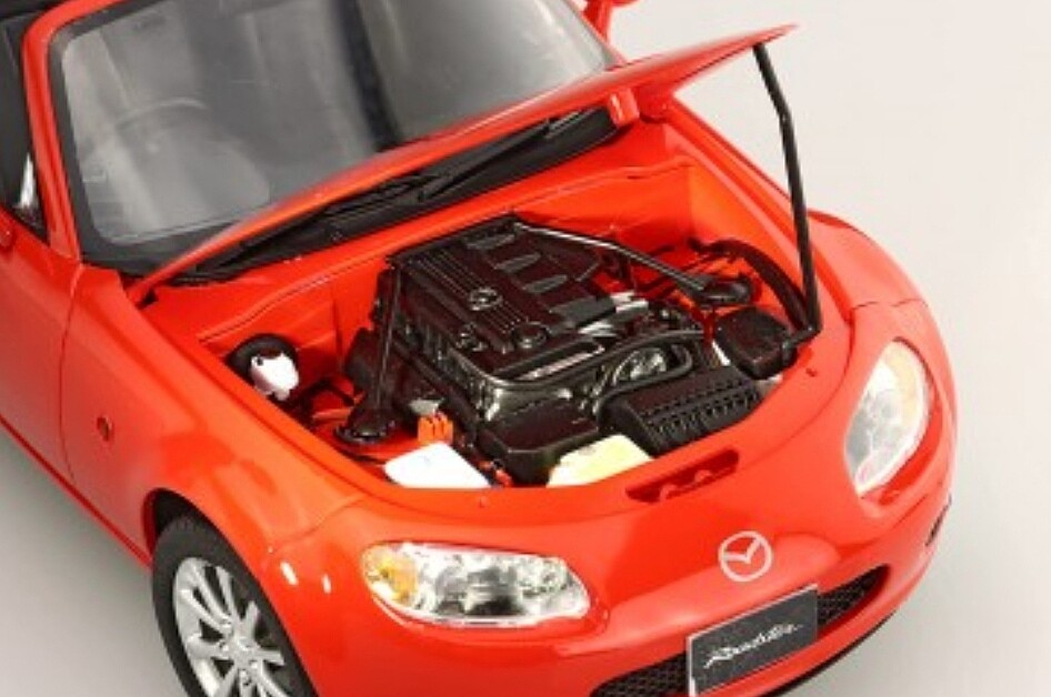 Mazda Roadster Sports Car -- Plastic Model Car Kit -- 1/24 Scale ...