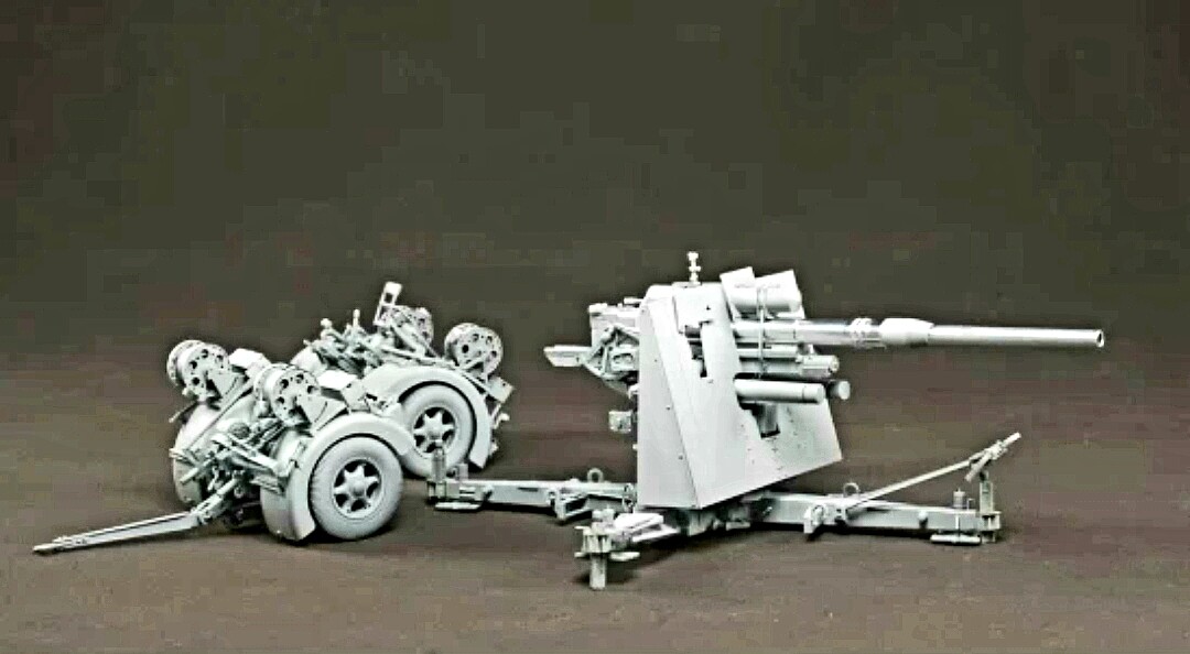 German 88mm Flak 36/37 Gun w/6 Artillery Crew -- Plastic Model Tank Kit ...