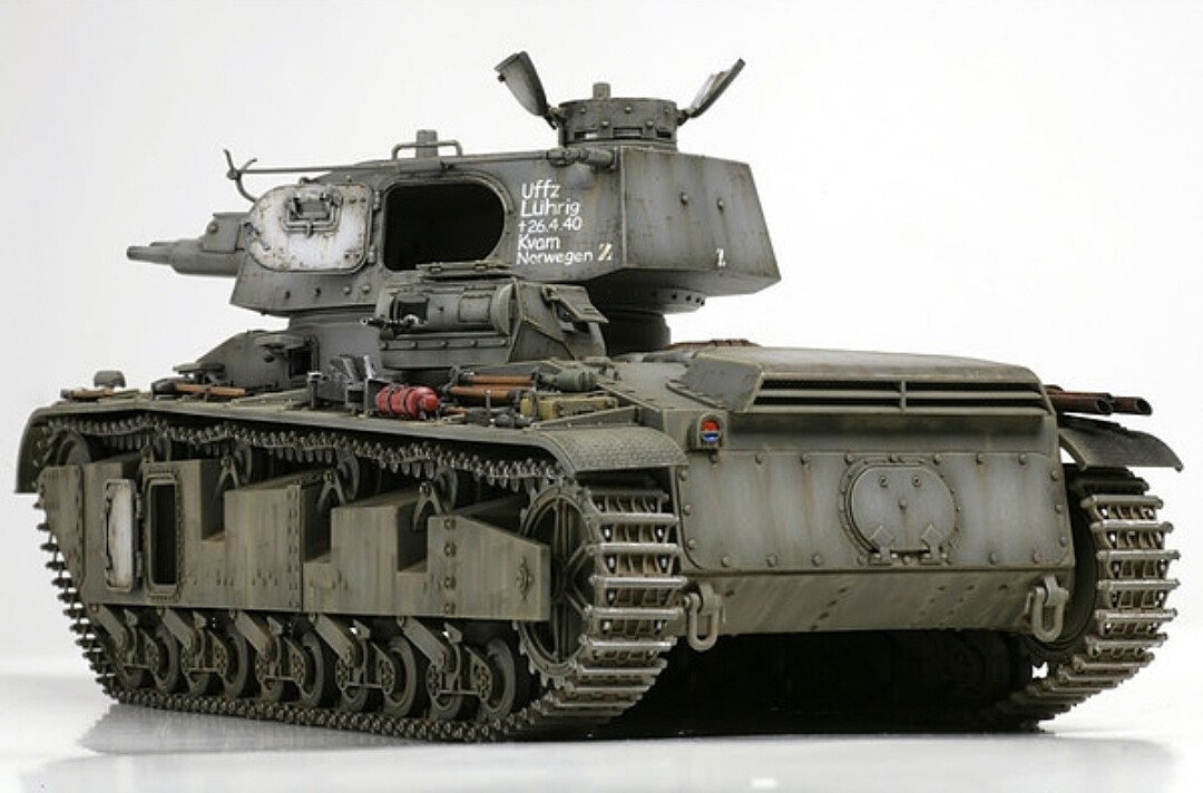 Neubaufhrzeug German Multi Turret -- Plastic Model Military Vehicle Kit ...