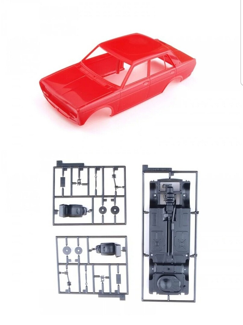 '69 Nissan Bluebird 1600SSS -- Plastic Model Car Vehicle Kit -- 1/24 ...