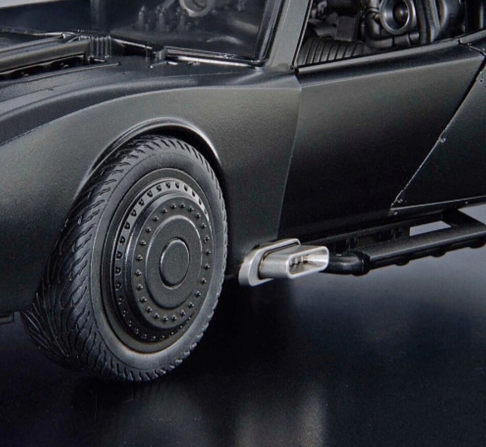 The Batman 2022 Movie - Batmobile -- Plastic Model Car Vehicle Kit -- 1 ...