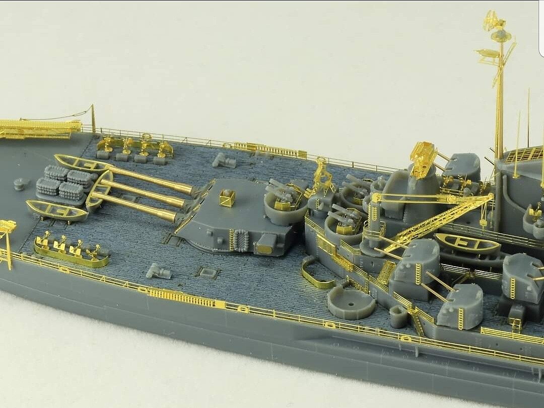 USS Indiana BB58 Battleship 1944 -- Plastic Model Military Ship Kit ...