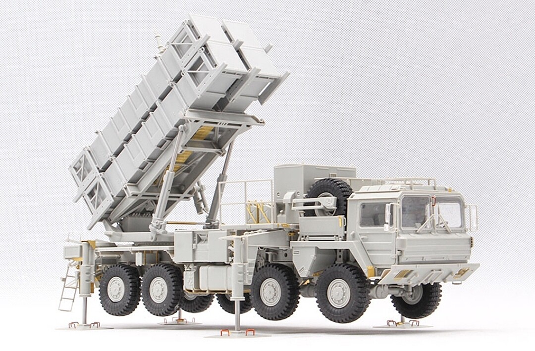 Patriot Abschussrampe Auf 15t -- Plastic Model Military Vehicle Kit ...