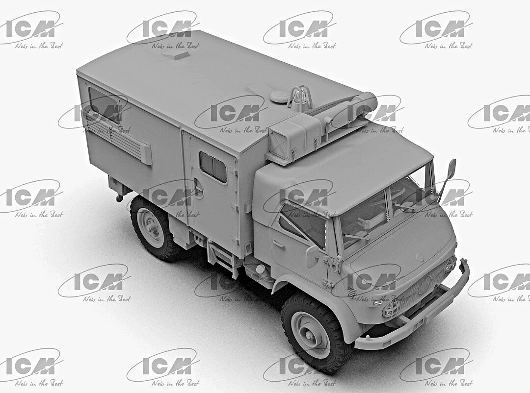 German Unimog S404 Military Ambulance -- Plastic Model Military Vehicle ...