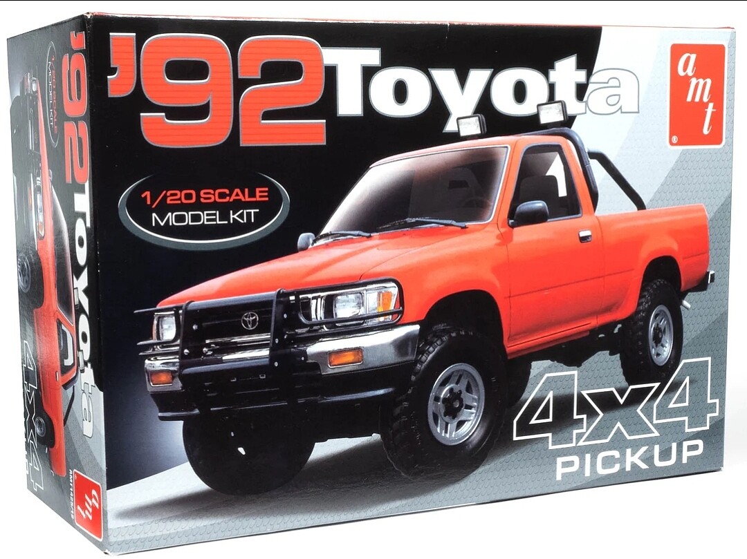'92 Toyota 4x4 Pickup -- Plastic Model Truck Kit -- 1/20 Scale -- #1425 ...