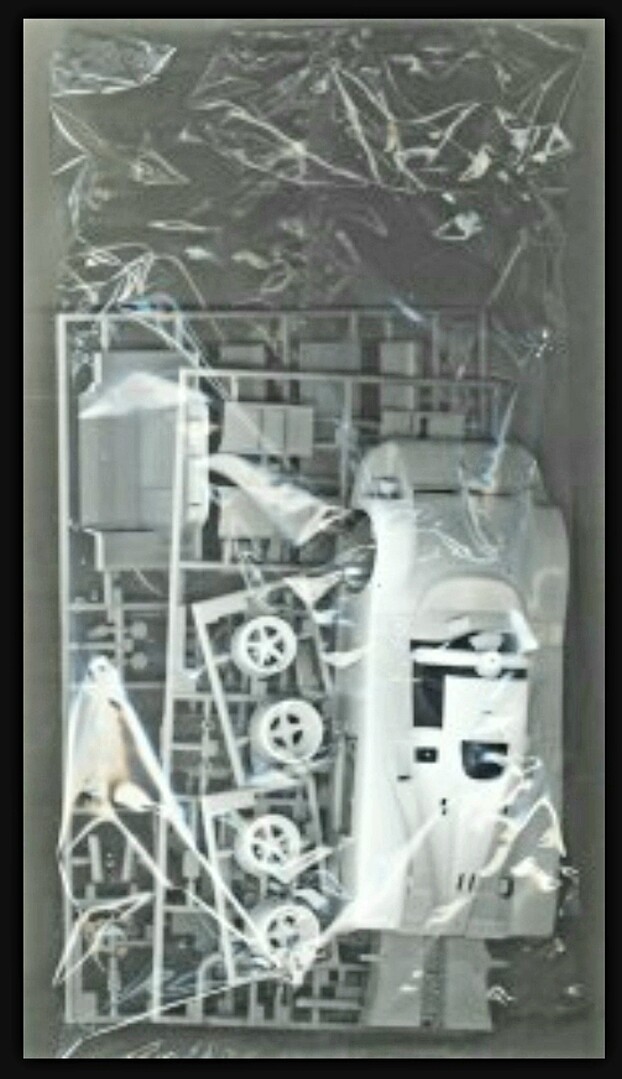 Jaguar XJ9 LM Le Mans 24hr Winner 198 -- Plastic Model Car Vehicle Kit ...