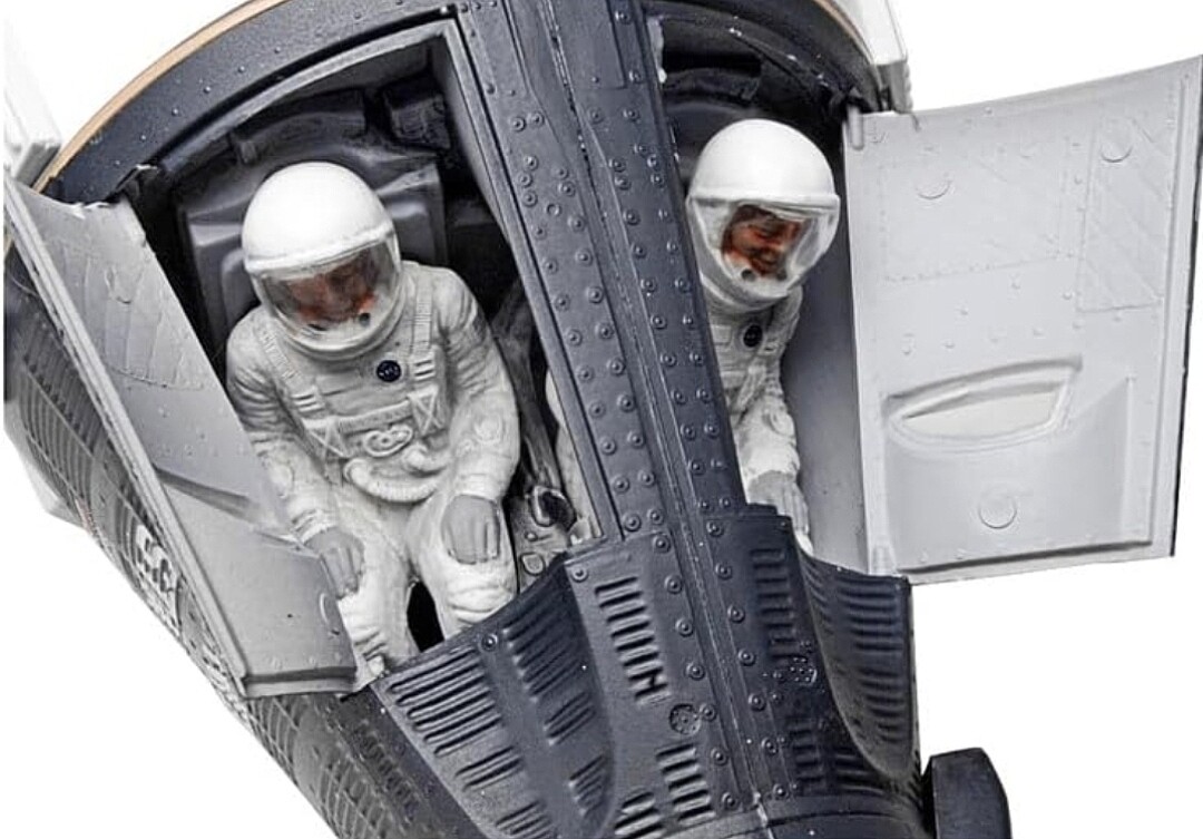 MegaHobby Gemini Space Capsule 60th 1-24 pictures by no.1silverback ...