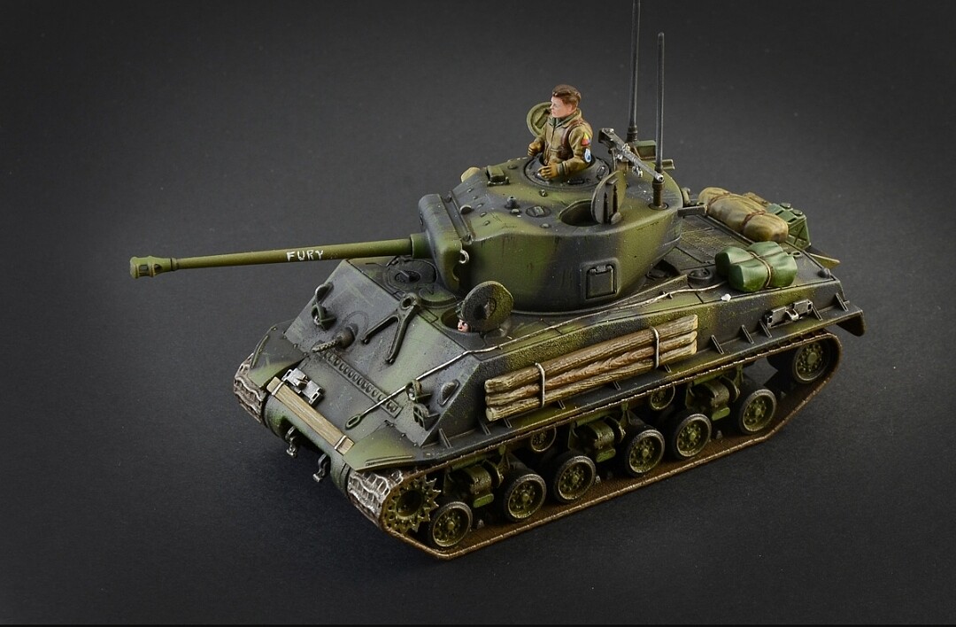 M4A3E8 Sherman Fury -- Plastic Model Military Vehicle Kit -- 1/56 Scale ...