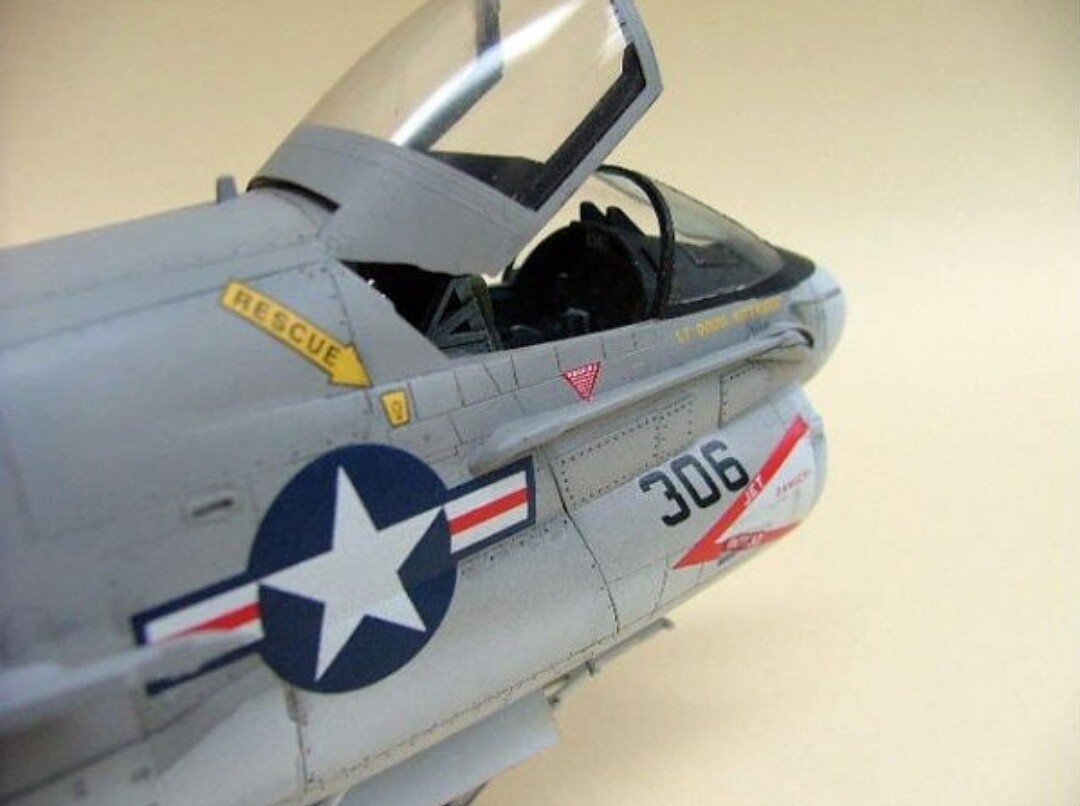 A7A Corsair II Aircraft -- Plastic Model Airplane Kit -- 1/72 Scale ...