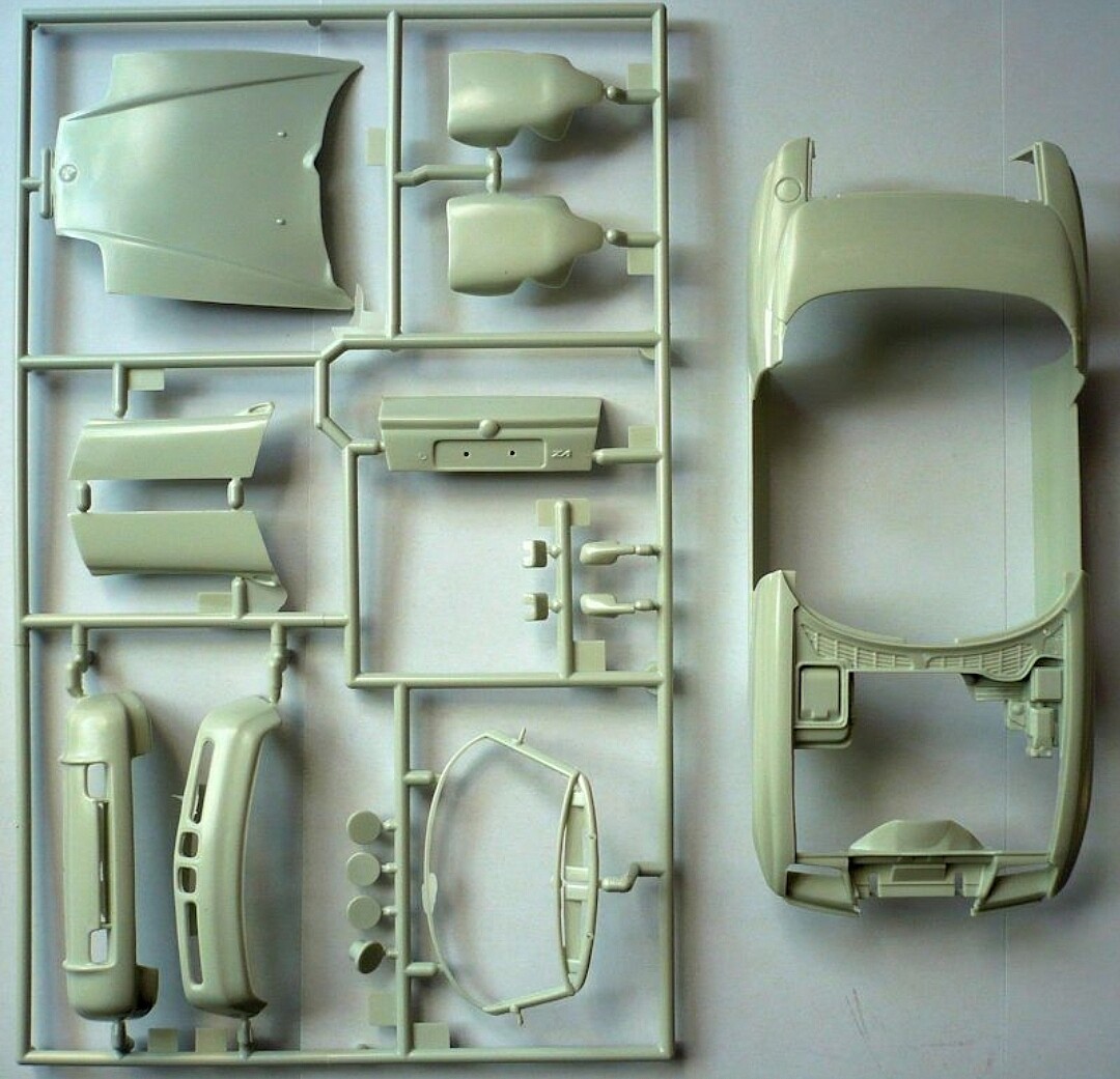 1989 BMW Z1 -- Plastic Model Car Kit -- 1/24 Scale -- #07361 pictures ...