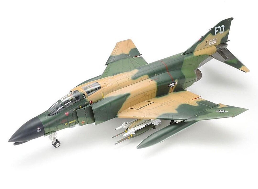 McDonnell F-4 C/D Phantom II Jet Aircraft -- Plastic Model Airplane Kit ...