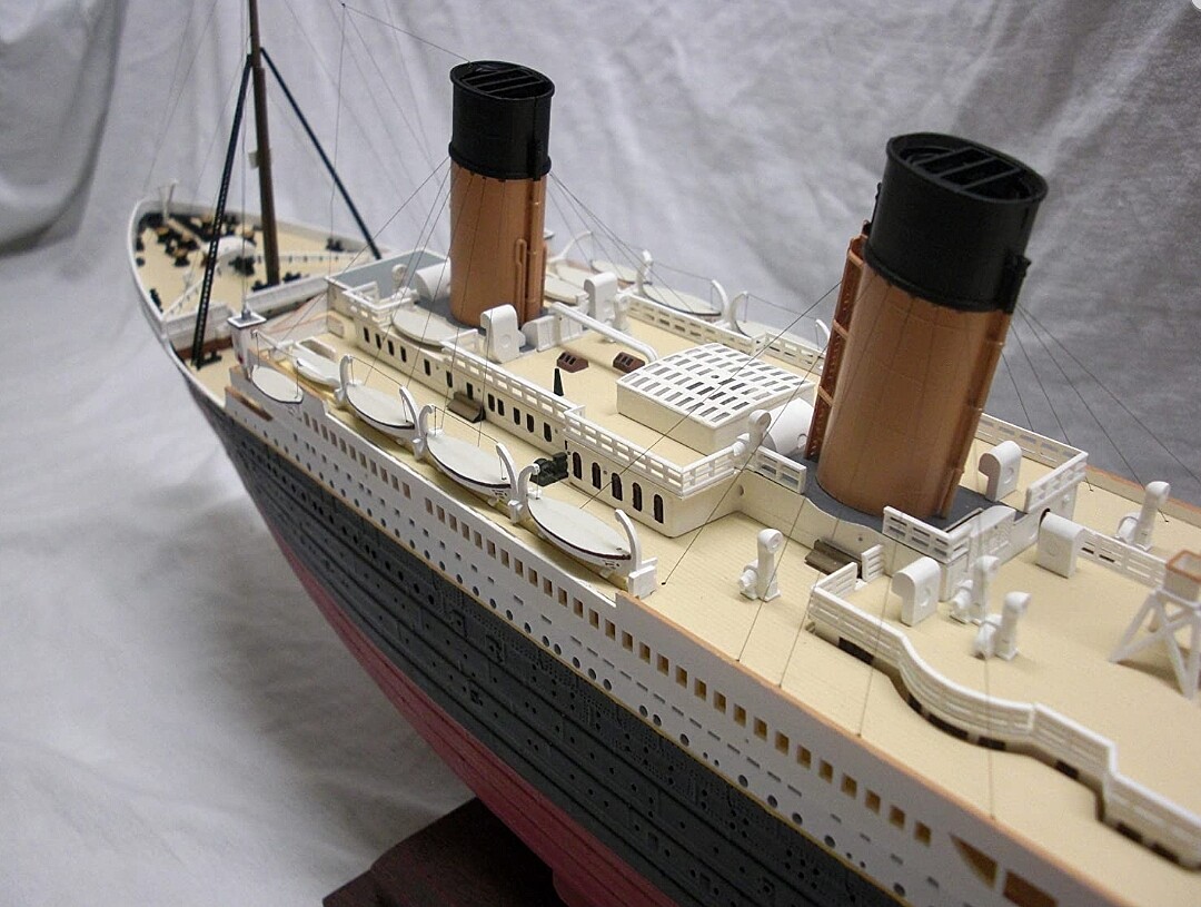 RMS Titanic Centennial Edition -- Plastic Model Commercial Ship Kit ...