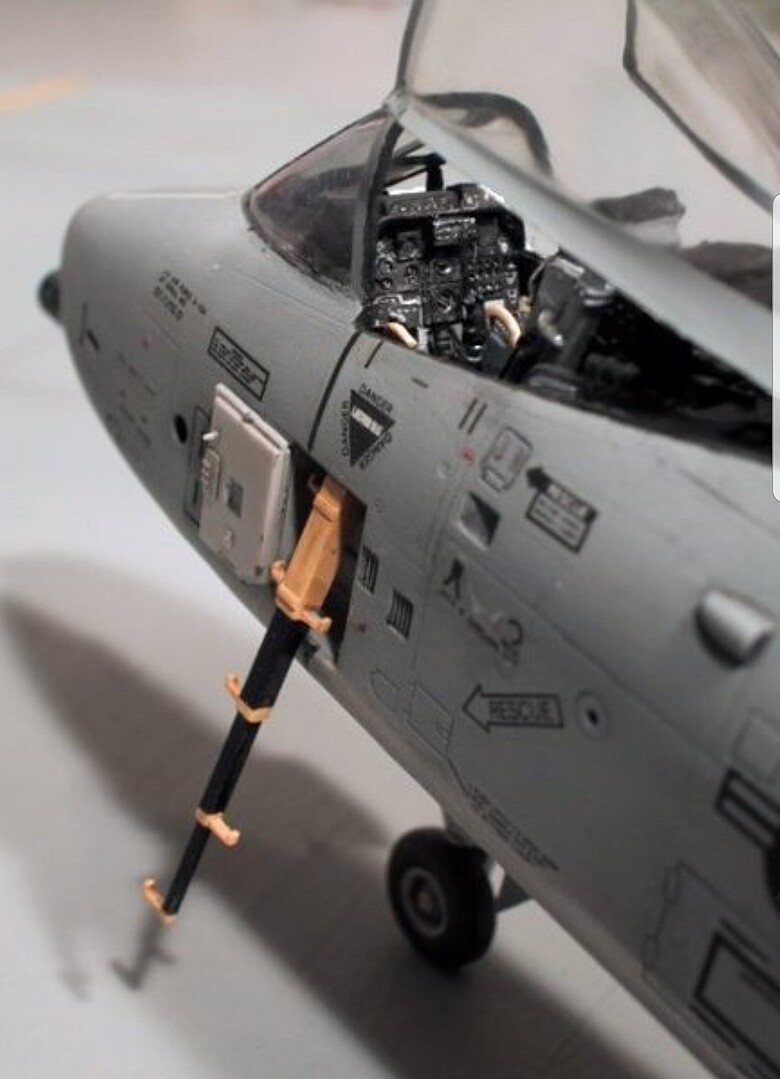 A-10 Thunderbolt II -- Plastic Model Airplane Kit -- 1/48 Scale ...
