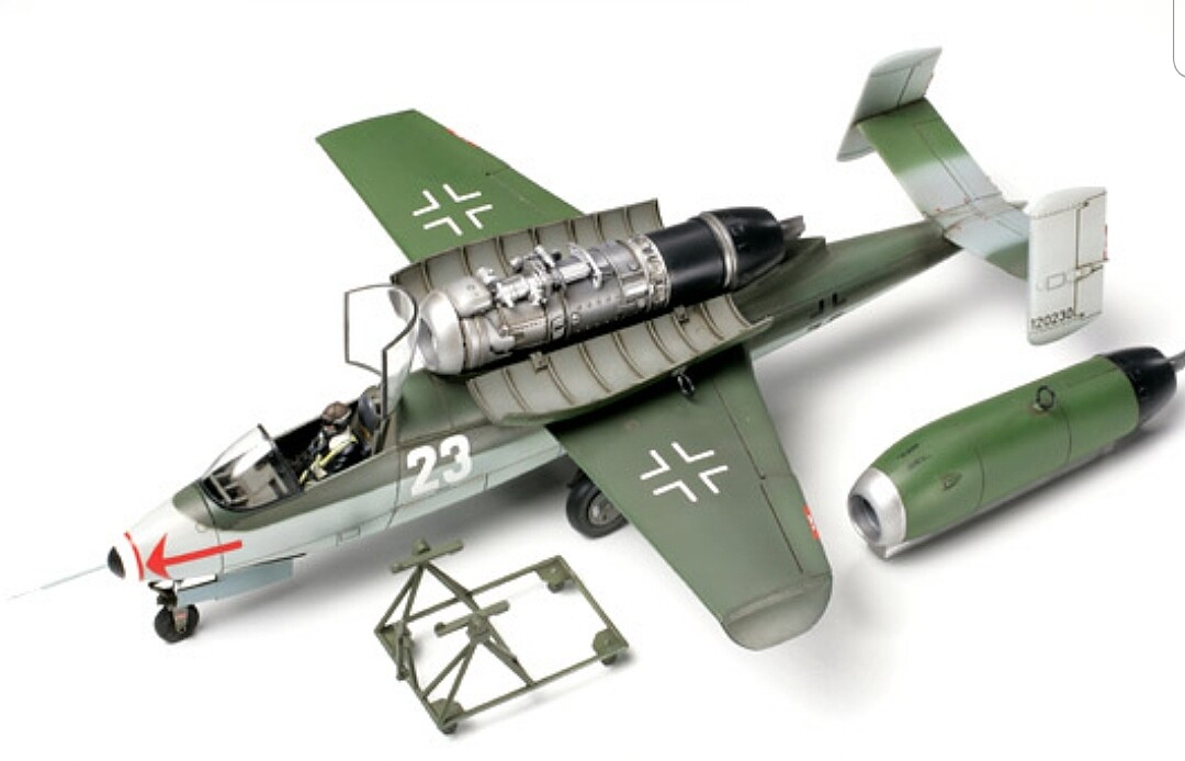 Heinkel HE162 A2 Salamander -- Plastic Model Airplane Kit -- 1/48 Scale ...