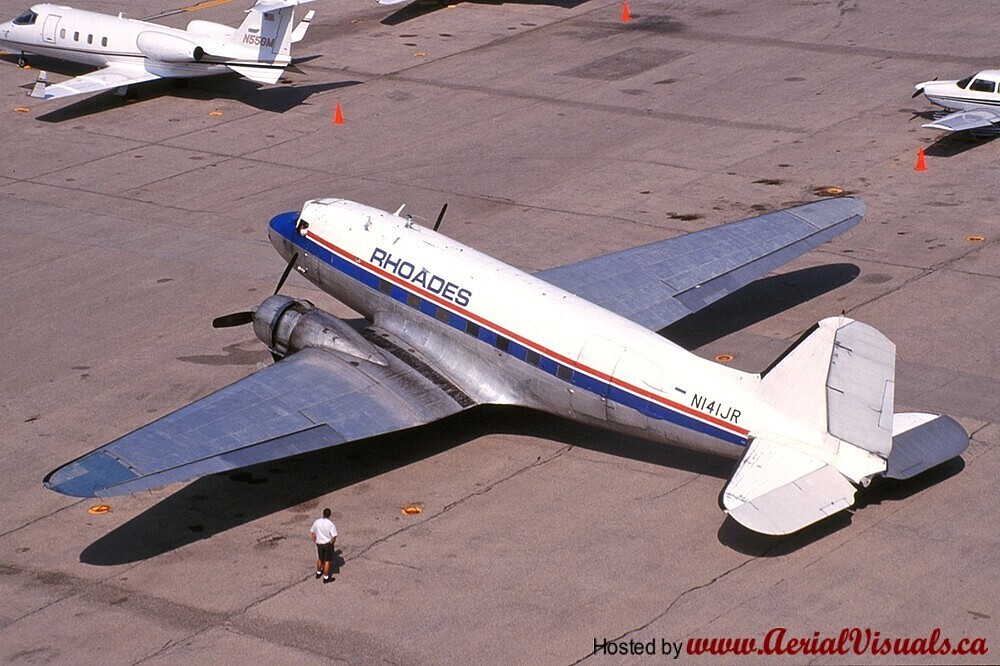 C-47 Skytrain -- Plastic Model Airplane Kit -- 1/72 Scale -- #550127 ...