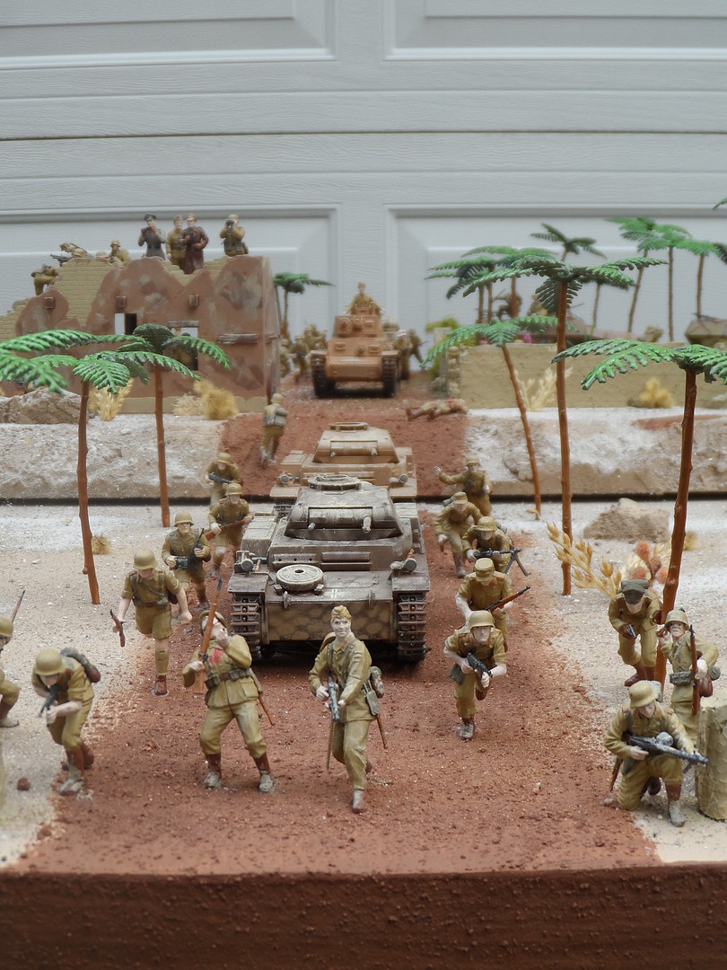 German Panzerkampfwagen II -- Plastic Model Military Vehicle Kit -- 1/ ...