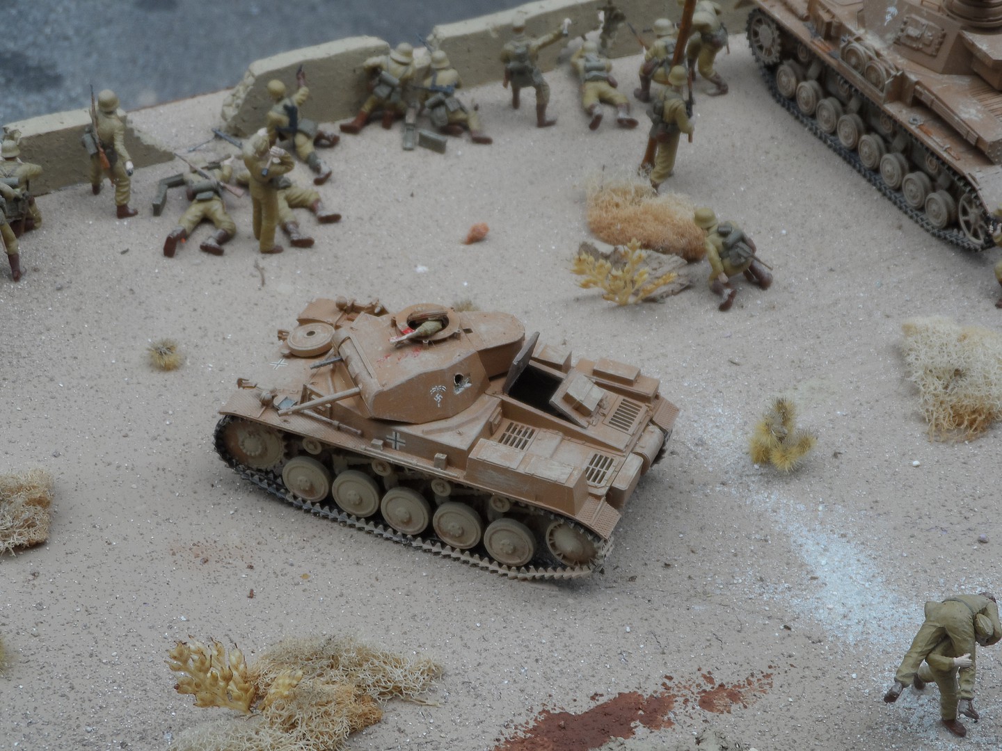 German Panzerkampfwagen II -- Plastic Model Military Vehicle Kit -- 1/ ...