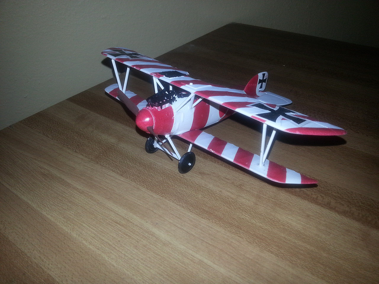 Albatros D III BiPlane -- Plastic Model Airplane Kit -- 1/48 Scale ...