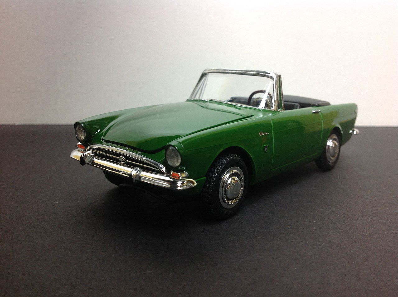 Sunbeam Tiger -- Plastic Model Car Kit -- 1/25 Scale -- #998-12 ...