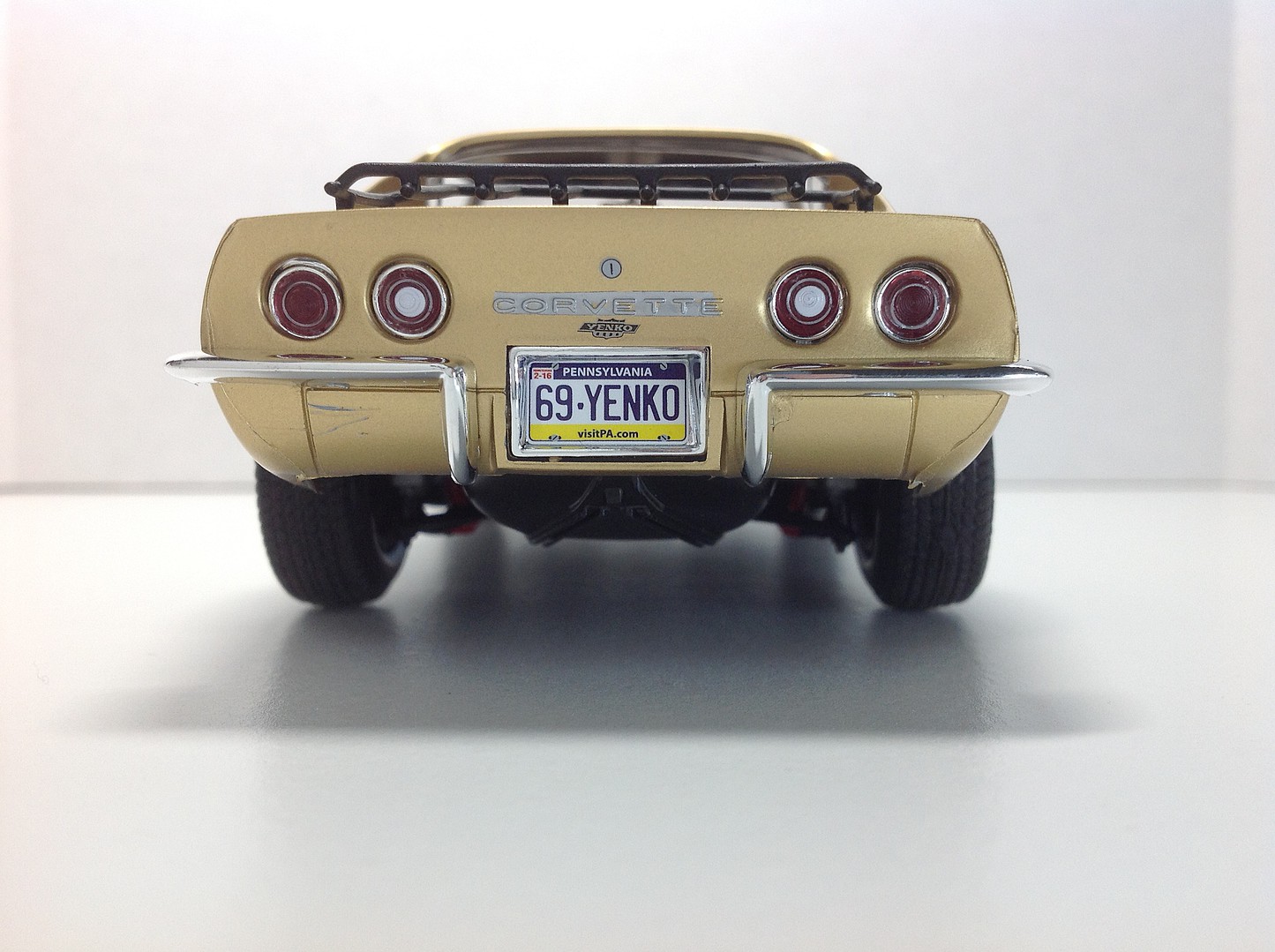 1969 Corvette Coupe Yenko -- Plastic Model Car Kit -- 1/25 Scale ...