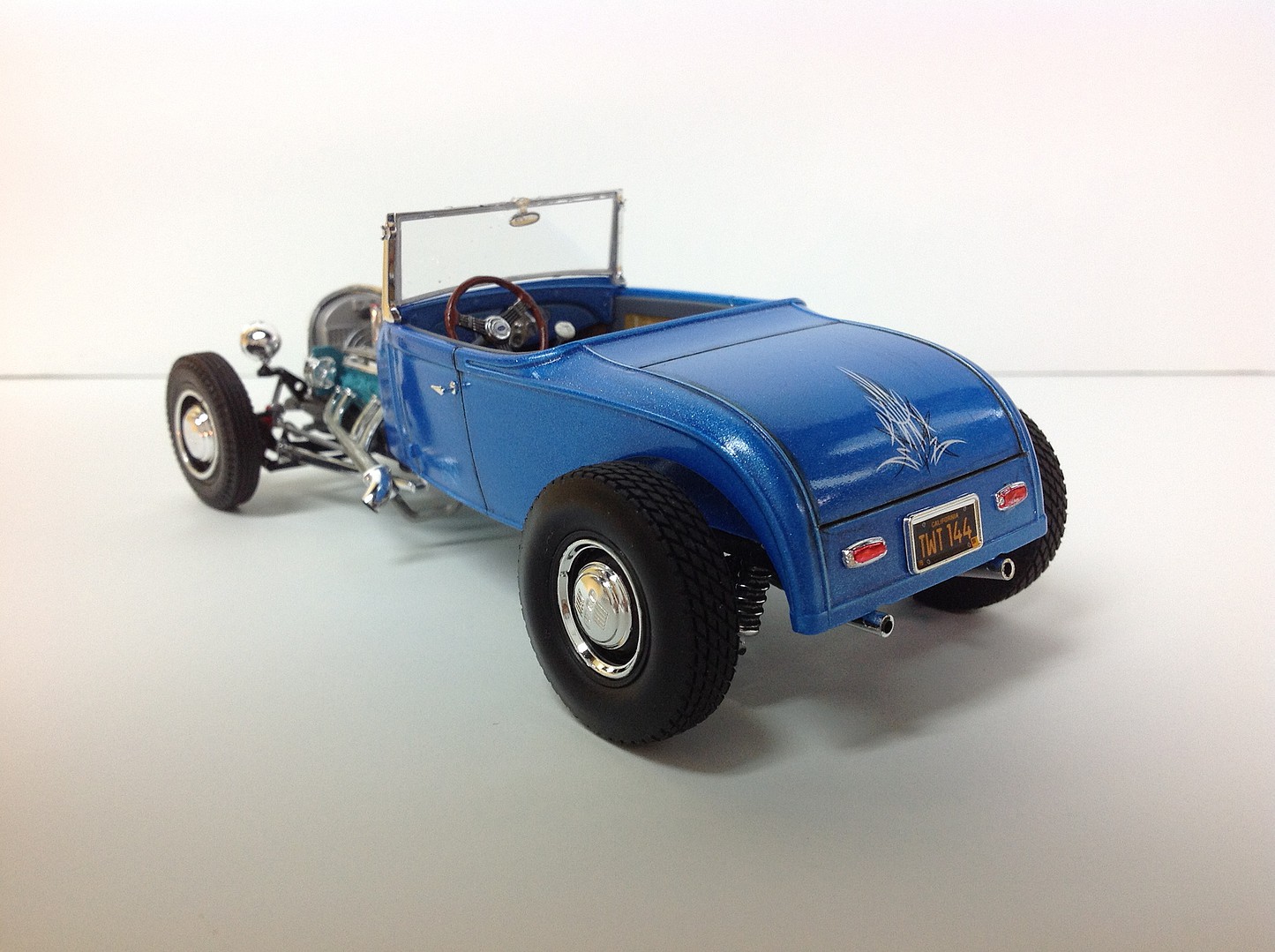 1929 Model A Roadster -- Plastic Model Car Kit -- 1/25 Scale -- #854463 ...
