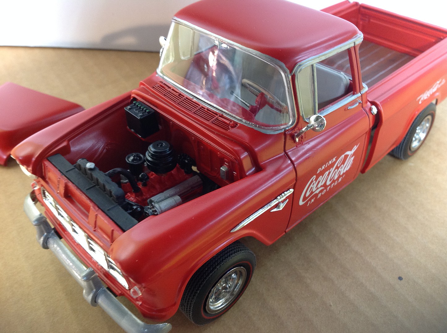 1955 Chevy Cameo Pickup (Coca-Cola) -- Plastic Model Car Kit -- 1/25 ...