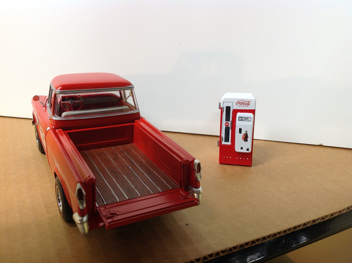 1955 Chevy Cameo Pickup (Coca-Cola) -- Plastic Model Car Kit -- 1/25 ...
