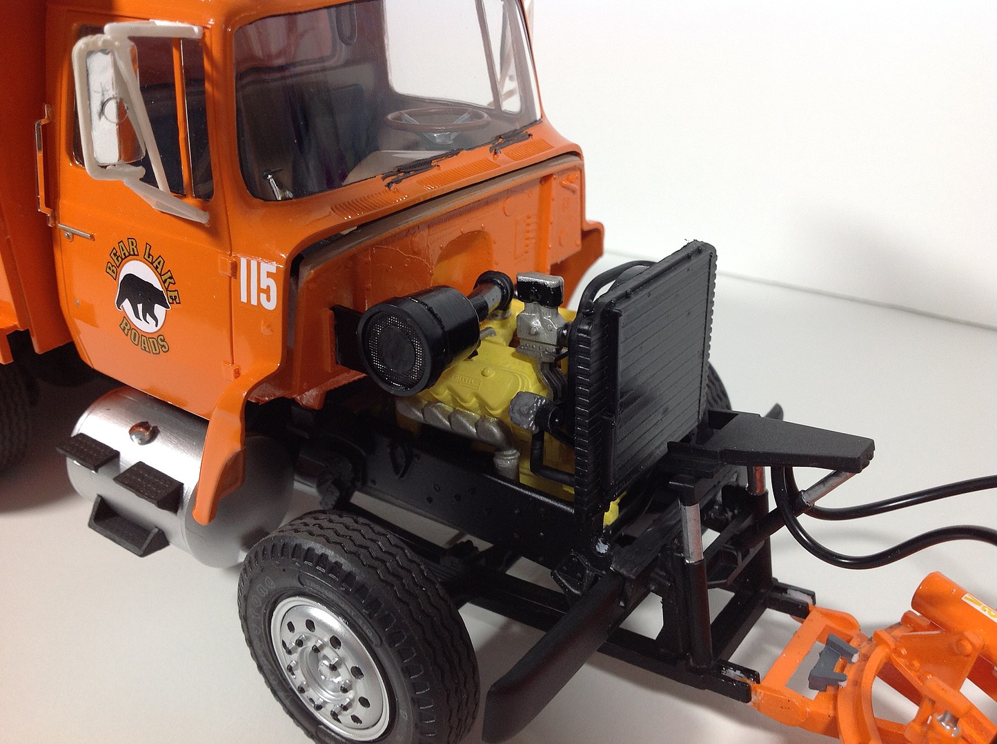 Ford LNT-8000 Snow Plow -- Plastic Model Truck Vehicle Kit -- 1/25 ...