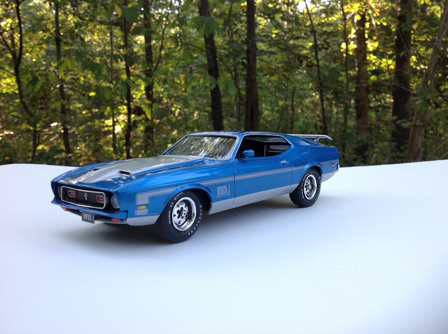 James Bond 1971 Ford Mustang Mach I -- Plastic Model Car Vehicle Kit ...