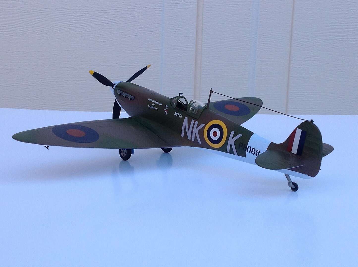 Spitfire Mk-II -- Plastic Model Airplane Kit -- 1/48 Scale -- #855239 ...