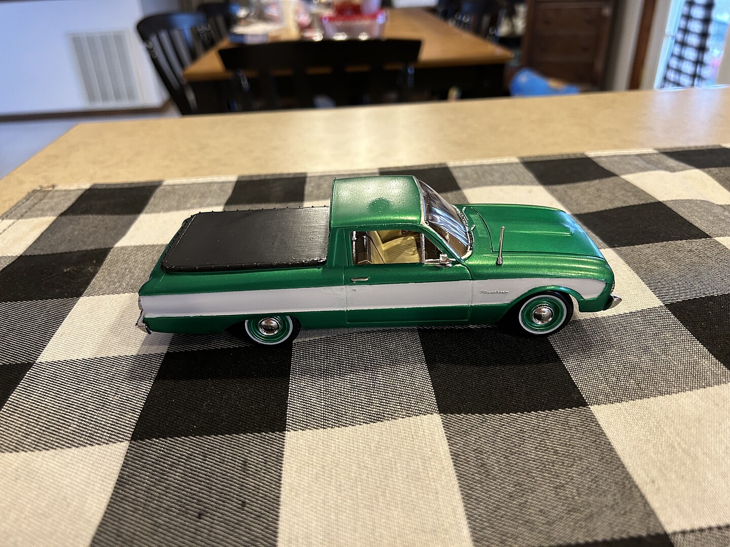 '60 Ford Ranchero with Coke Chest -- Plastic Model Car Vehicle Kit -- 1 ...